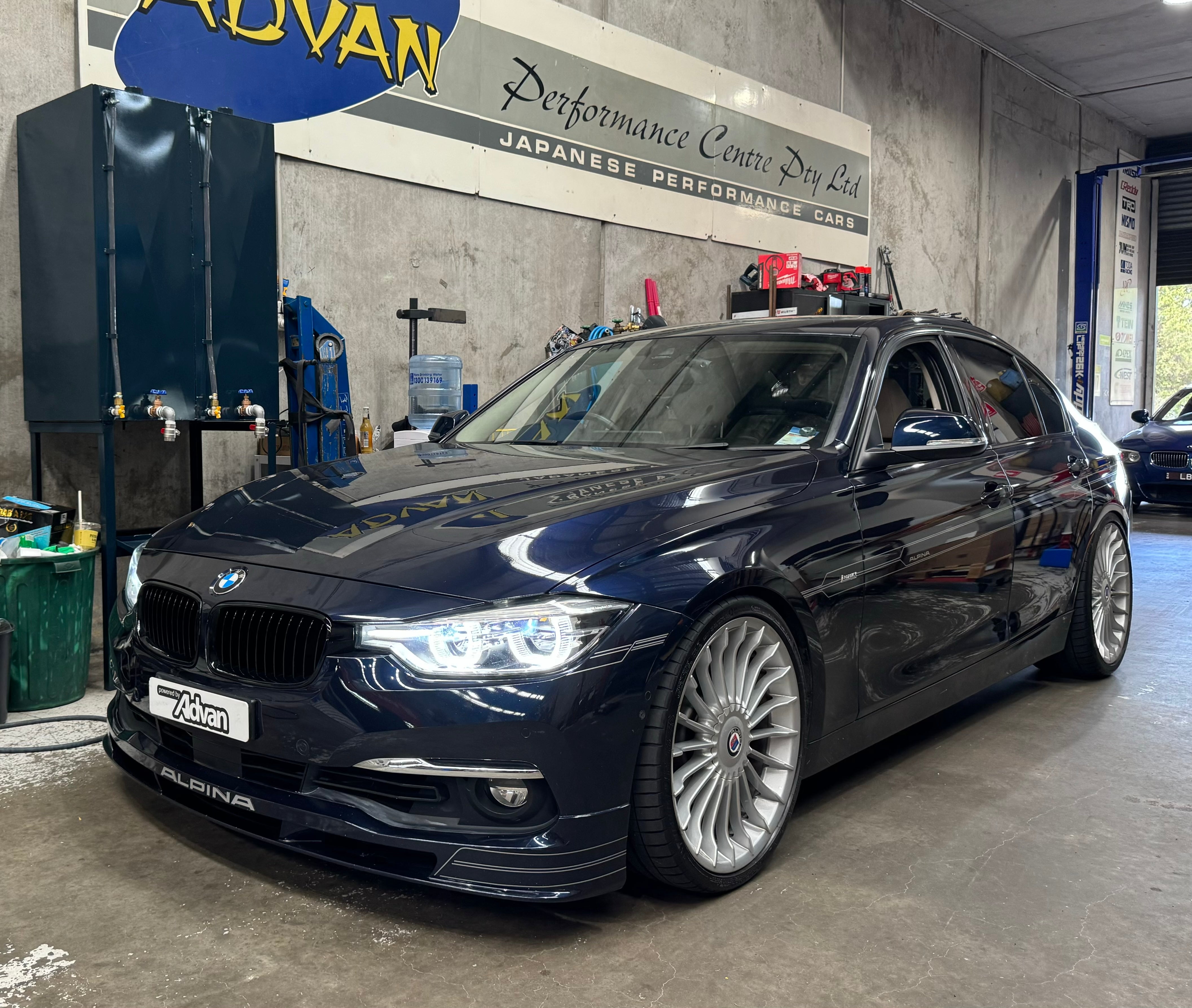 F30/31 (11-19) – Advan Performance